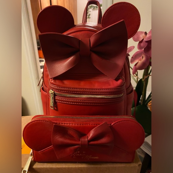 Loungefly | Bags | Loungefly Minnie Mouse Backpack With Matching Wallet ...